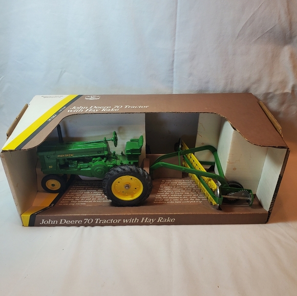 ERTL | Toys | John Deere 7 Tractor Hay Rake Vtg 994 Ertl 116 Scale Die ...